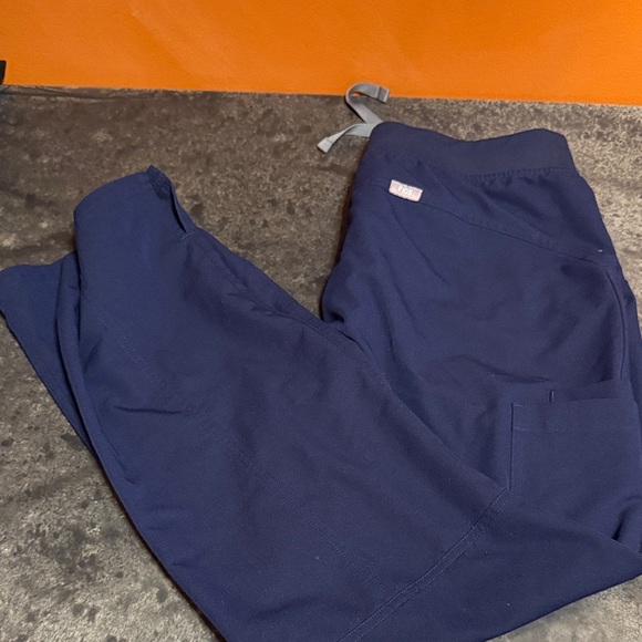 Figs | Pants & Jumpsuits | Figs Womens Kade Cargo Scrub Pants | Poshmark